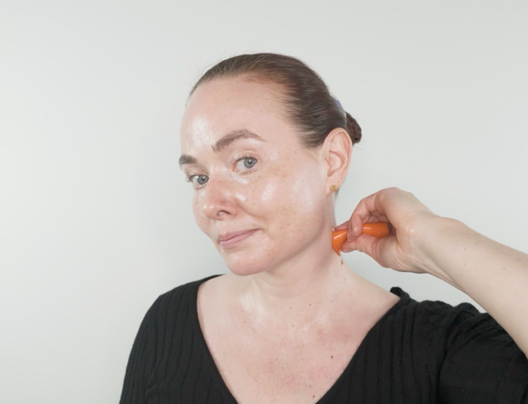Try this at-home Gua Sha how to guide for a sculpted, radiant face ...